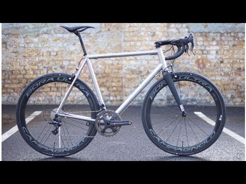 Dan Craven’s Saffron stainless steel race bike for the Commonwealth Games