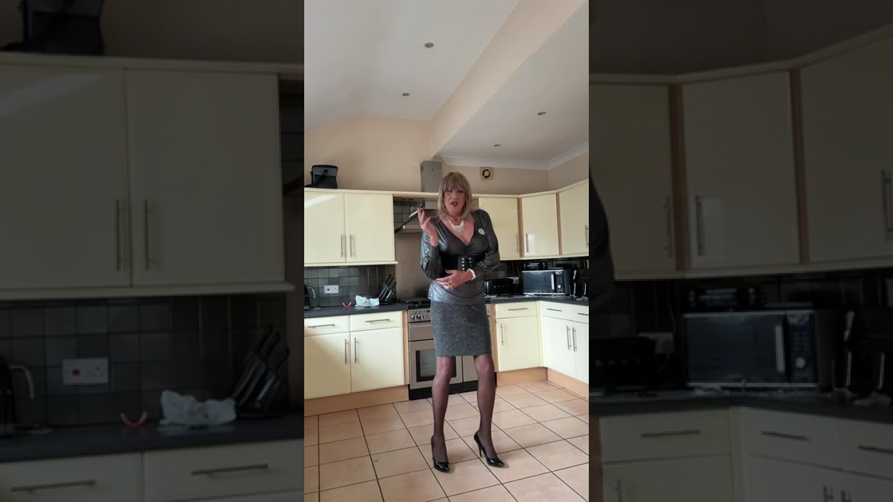 Glitzy Granny Tranny! #transvestite #mature #tinasparx #grannytranny