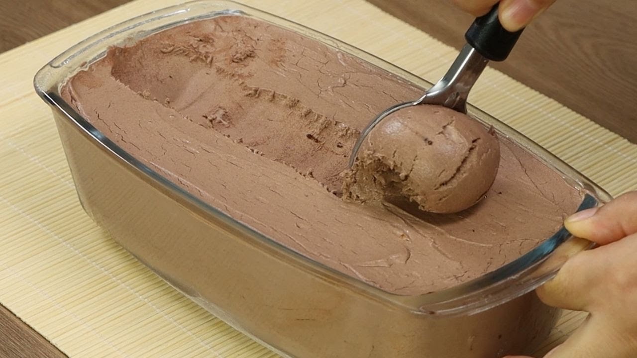 Delicioso helado de chocolate con solo 3 ingredientes
