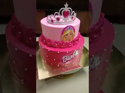 2 tire Barbie doll cake with crown. #barbiedollcakedesign