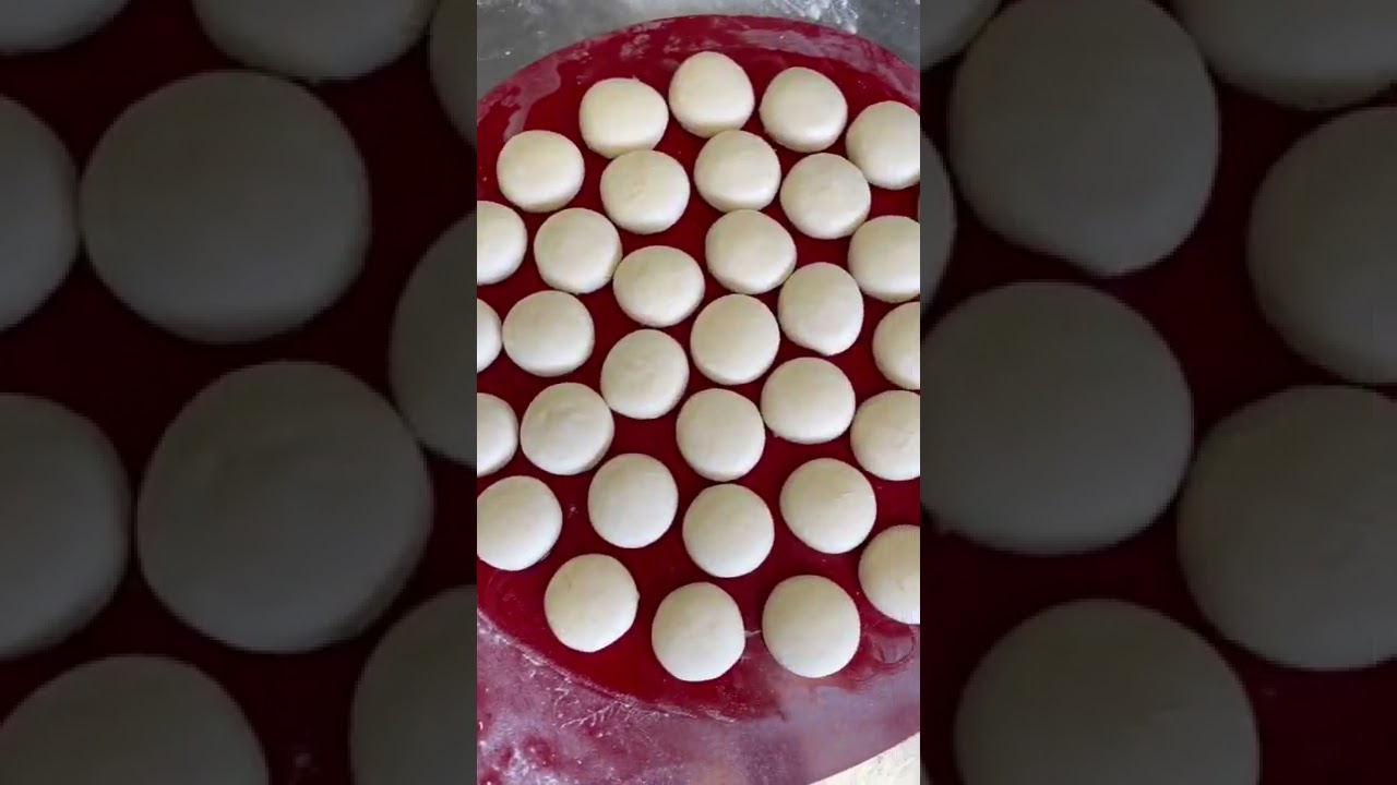 Making Bread Ahead’s iconic #doughnuts! #ksatehere #foodreview #doughnuts #boroughmarket