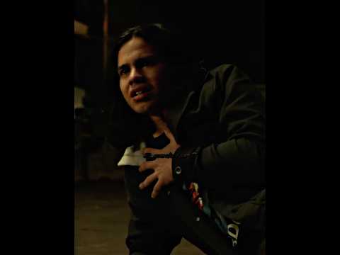 Speedster Uses Vibe Hand to Scare Cisco #shorts