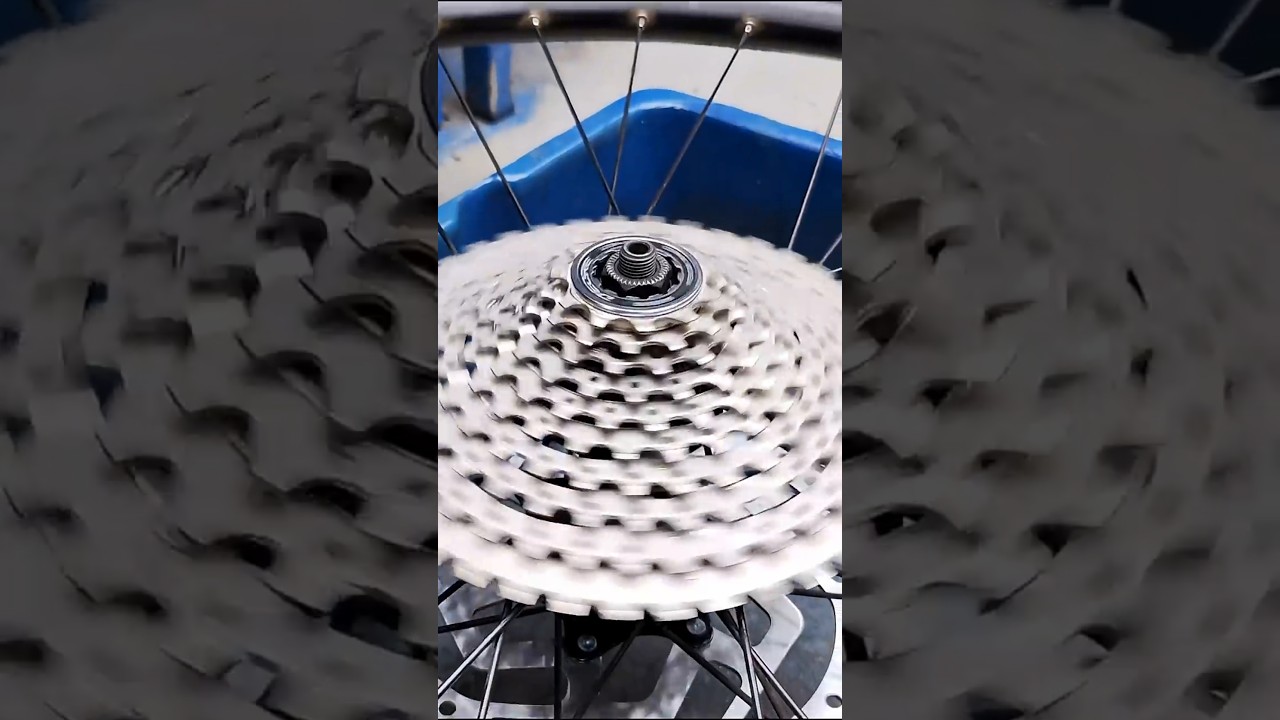 How to quickly install a new cassette on your bicycle and get riding as soon as possible.