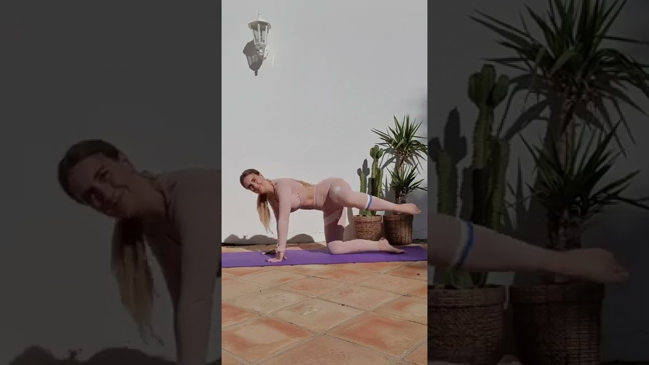 Do this, not that! Fire Hydrant #shorts #workout #howto #youtubeshorts