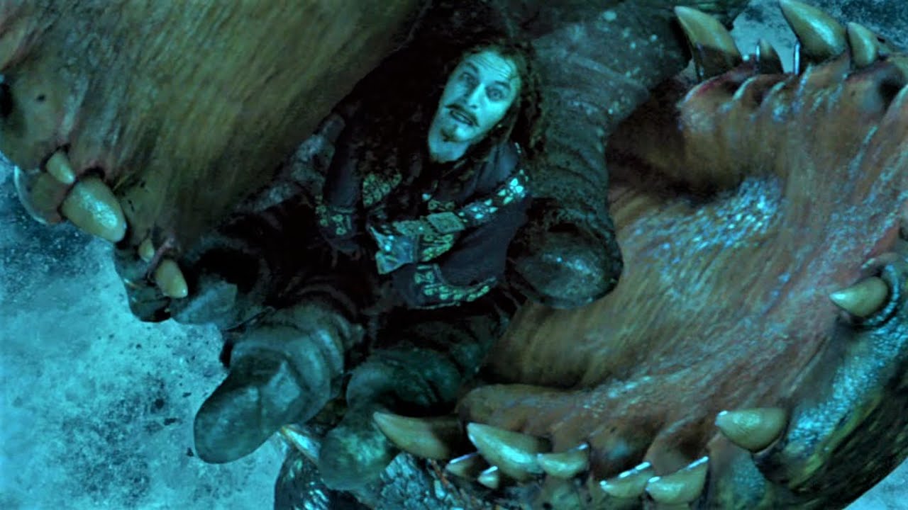 Crocodile eats person (PP)