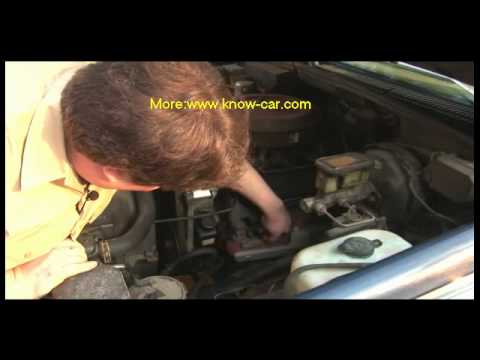 auto repair videos:How to Change a Car Oil Pressure Sensor