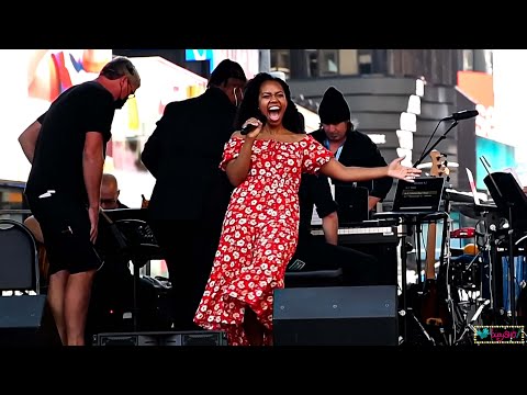 Brittney Johnson - "It's good to see me, isn't it?" (Wicked - Curtain Up)
