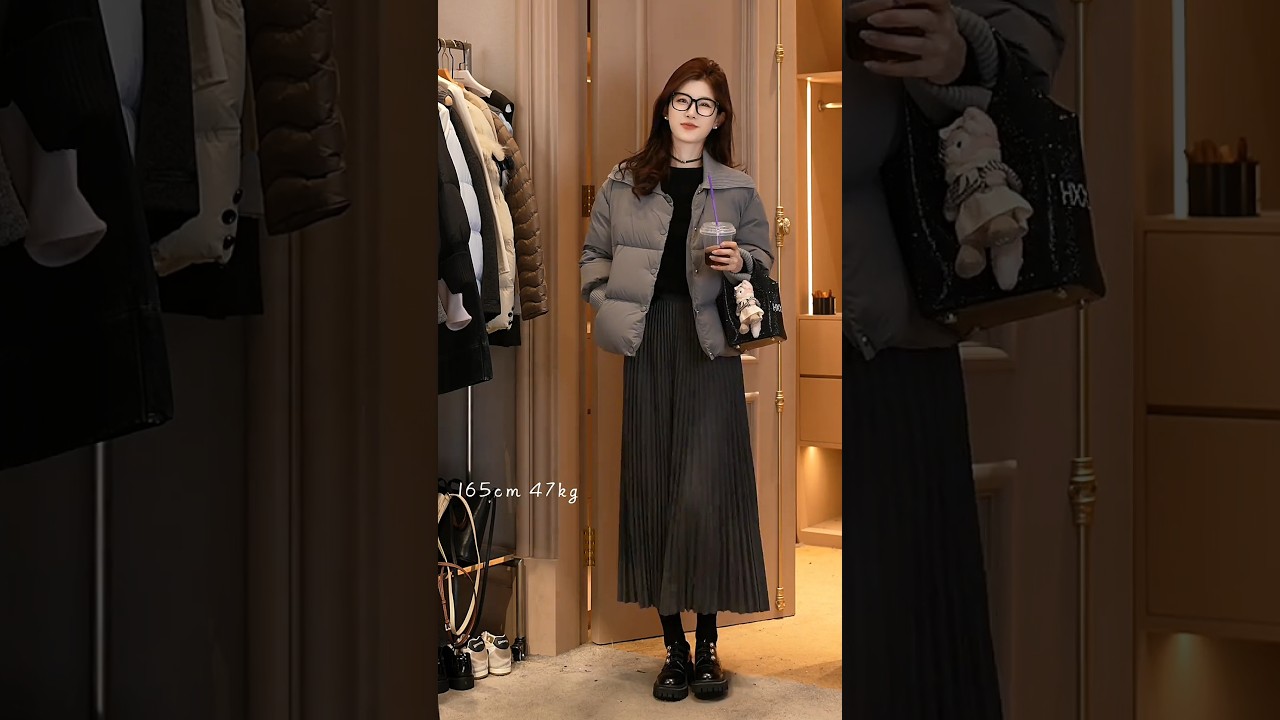 First Korean Commuter Down Jacket of Winter. #ootd #fashion #winter  #dress #style #outfit #beauty