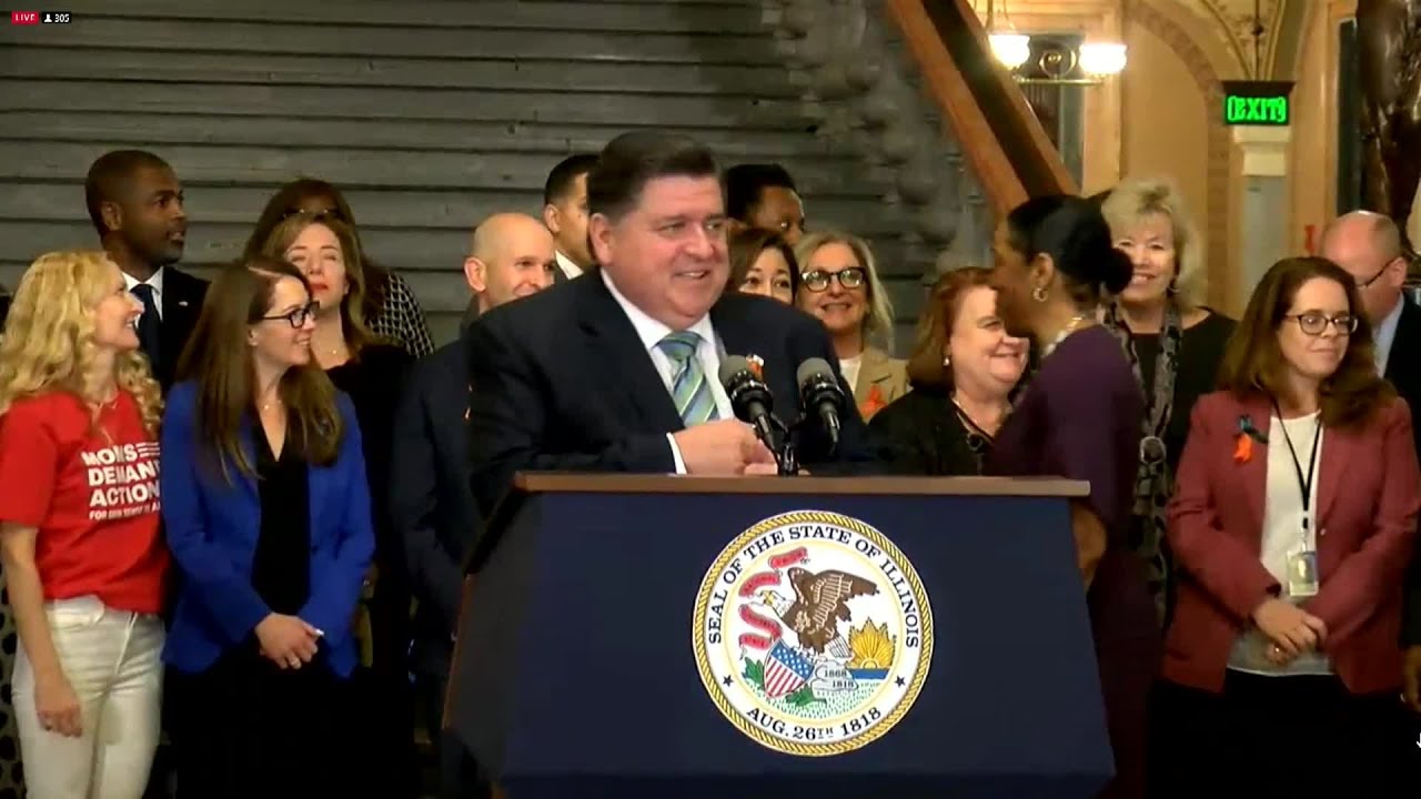 Illinois Gov. JB Pritzker signs assault weapons ban