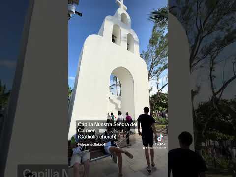 Nuestra Señora del Carmen (Catholic church in front of the beach), Playa del Carmen, México 🇲🇽.