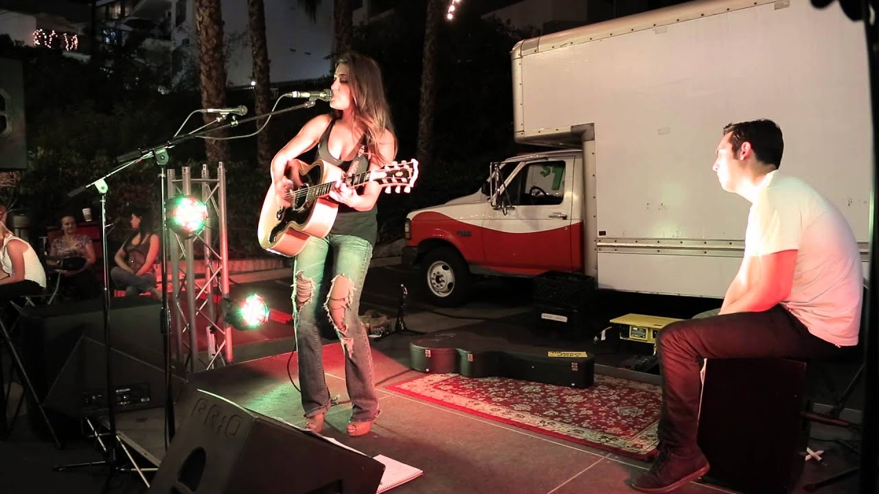 Hire Amy Jean Davis - Singing Guitarist in San Jose, California