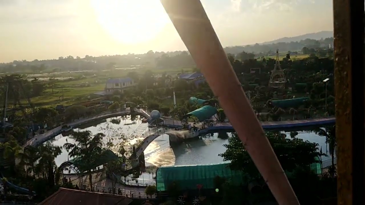 View of Selfie Dada from Rote Pin
