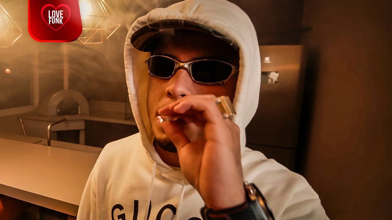 PONTA DO BECK by Mc Tuto & Traplaudo Chart Achievements | Popnable