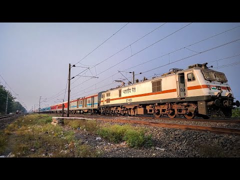 ACCELERATION BETWEEN PASSENGER LOCOMOTIVE AND FREIGHT LOCOMOTIVE || WAP-7 VS WAG-9