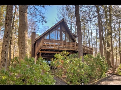 SOLD! 1146 Beaver Lake Drive Lake Ariel PA - Lakefront home for Sale in the Poconos