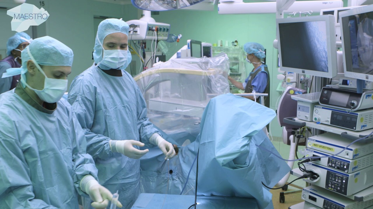 Retrograde pyelography using a dual lumen catheter