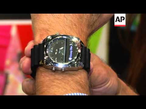 The smart watch that communicates with you and your phone