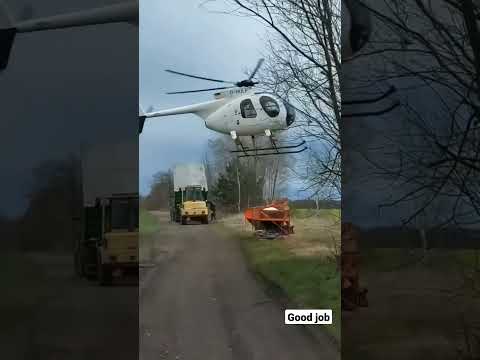 Don’t blink 😮😃🚁The MD Helicopters MD 500 series is an American family of light utility civilian