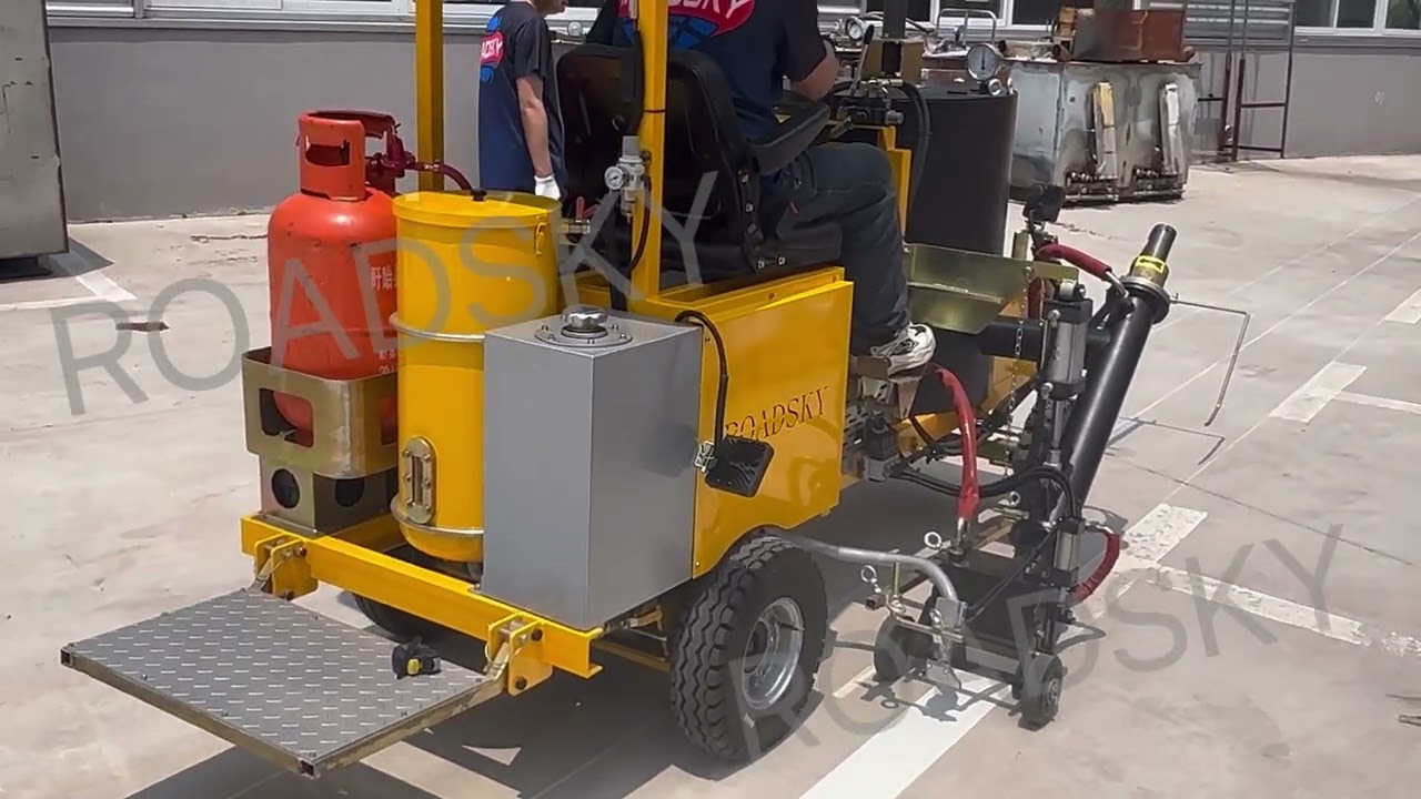 RS-15H Extrusion Thermoplastic Road Marking Machine - RoadSky