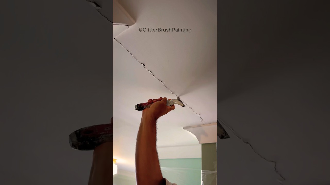 How to fix a cracked ceiling#ashortaday #painting #asmr #like #homeimprovement #glitterbrushpainting