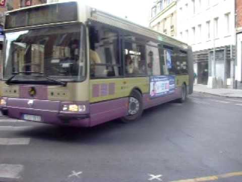 TUR Agora L s'engeant rue Hincmar (ligne H)