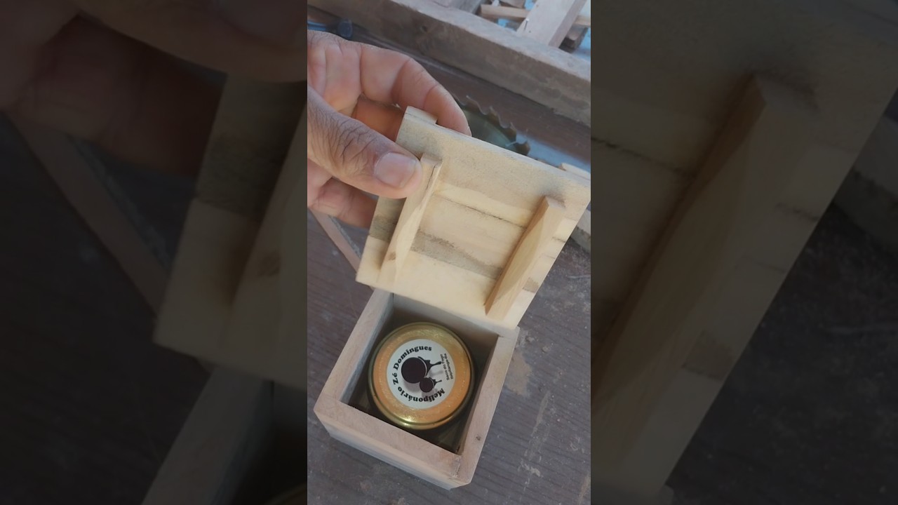 Mini Box model INPA, handmade umburana wood #honey #meliponiculture #jataí