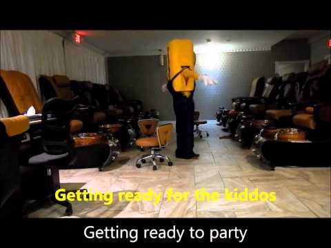 DIY Minions costume under $20 inaction