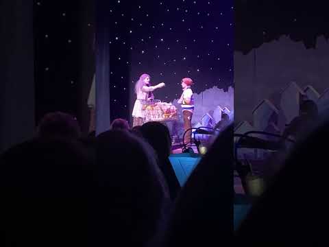 1 Charlie and the Chocolate Factory, Mrs Green