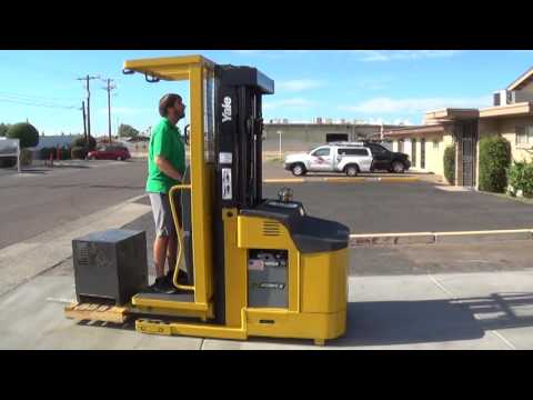 2006 Yale OS030ECN24TE089 Electric Order Picker Forklift - 3000lb Capacity
