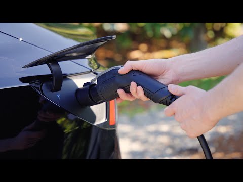 Hypercharge Networks CEO discusses favourable EV charging outlook