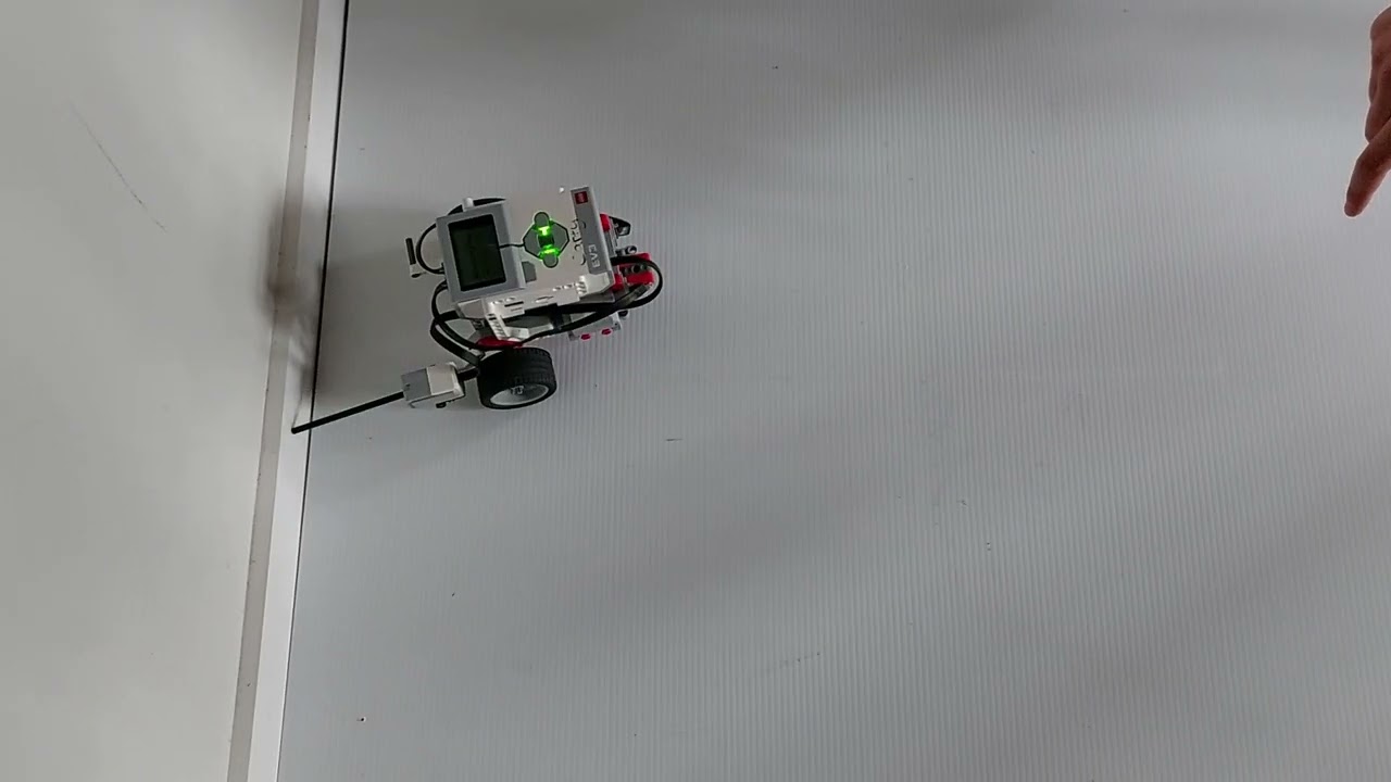 Using EV3 Robots | 4. Touch Sensor