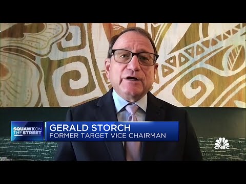 Walmart is 'winning' in this economy, says Storch Advisors CEO