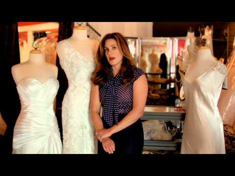Fabric Properties of a Wedding Dress : Weddings & Fashion