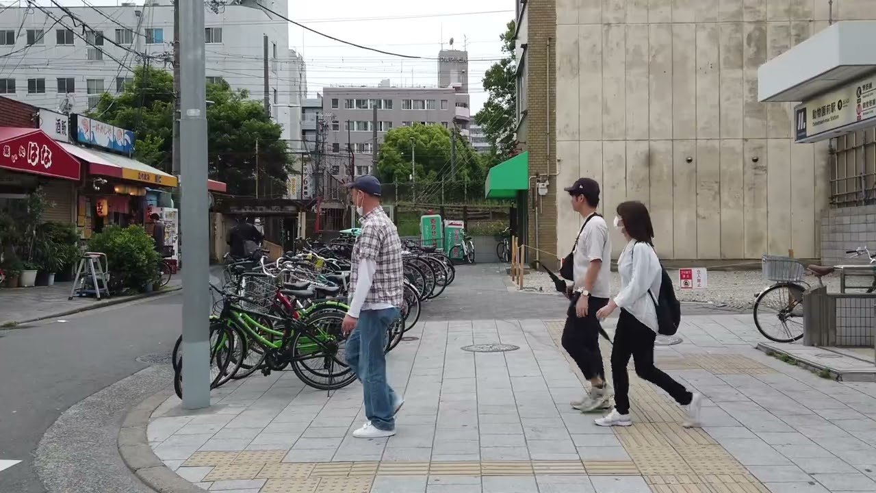 5 Minutes from My Airbnb to Osaka's Dobutsuen-mae Station, Immersed in Super Old Vibes 4K walking