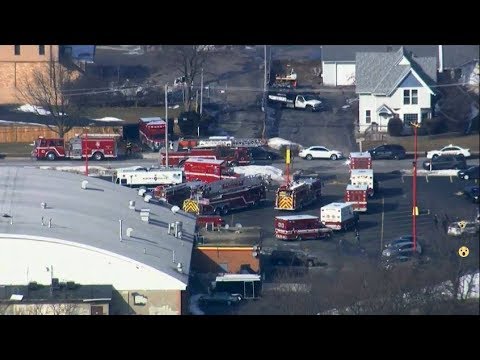 4 Aurora cops, multiple civilians shot; shooter at large