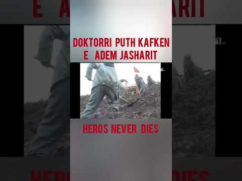 Doktorri Puth Kafken E Adem Jasharit = Doctor Kisses The Scull Of Adam Jashari