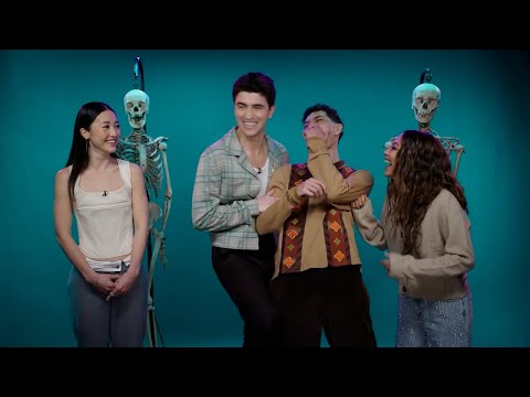 my favorite dead boy detectives cast moments