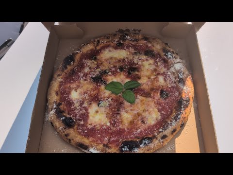 Famiglia Ristorante in Ancaster Ont, MAKES GOOD PIZZA, By YYZ REVIEW