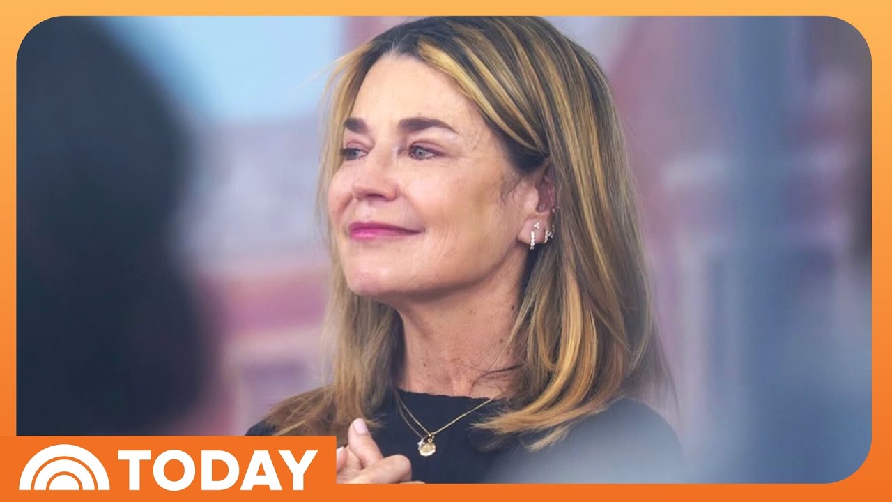 Savannah Guthrie Makes Emotional Visit to TODAY Studio