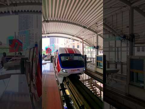 Springfield's only choice ๐คฃ #kualalumpur #malaysia #kl #thesimpsons #simpsons #monorail #train #mrt