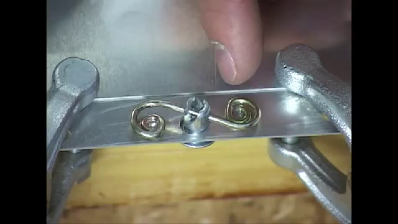 Installing Dzus Fasteners