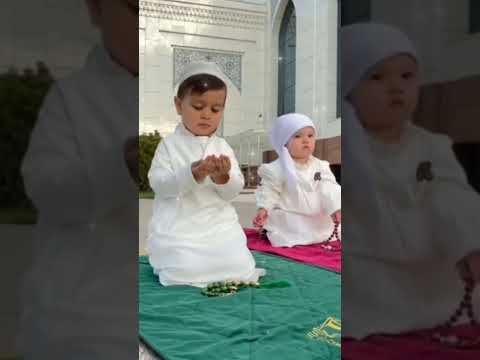 Subhan Allah ❤️ | MashaAllah 😍 | Cute baby praying namaz❤️❤️ #shorts #islam #viral #viralvideo