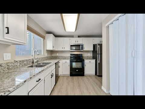 2448 South Victor Street, Unit B, Aurora, CO 80014