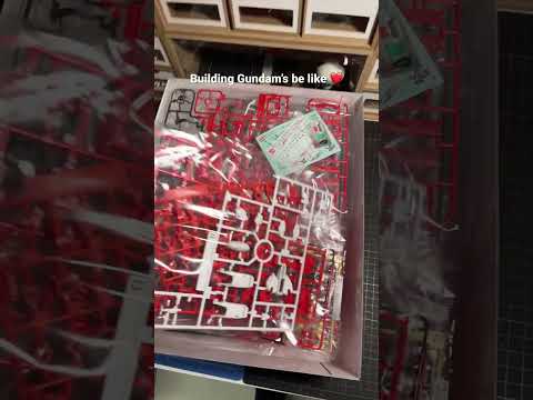 Building Gundam model kits is SO de-stressing and awesome!