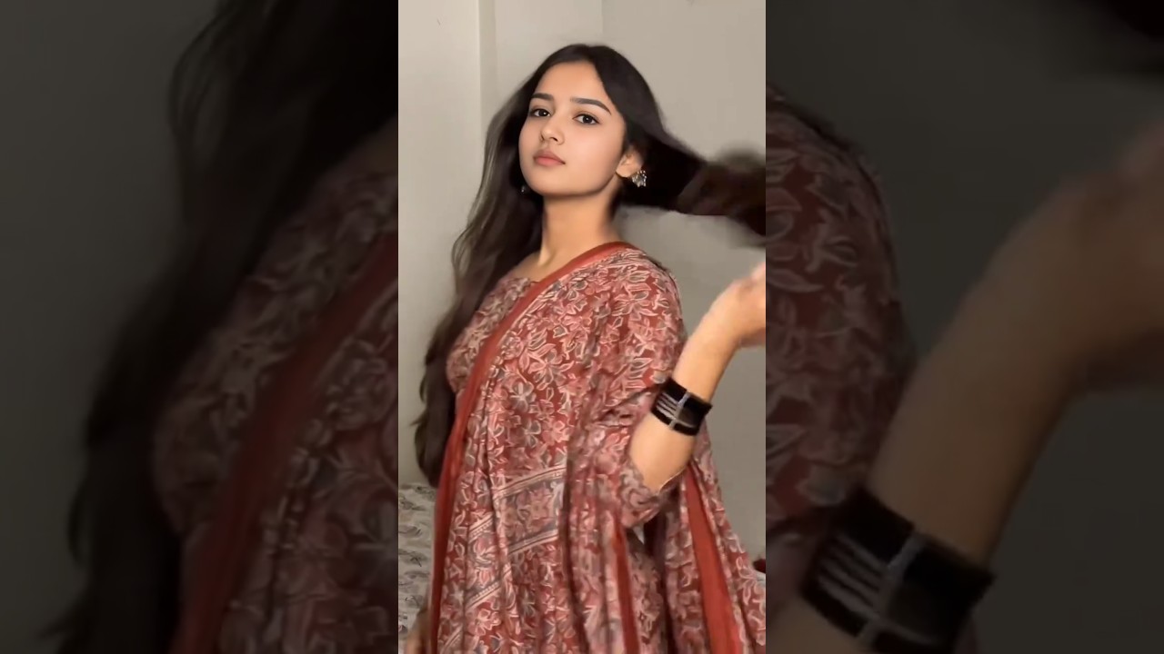 POjasvi Singh Yadav on Pins by you | Beautiful smile women, Beautiful women videos, Long hair images