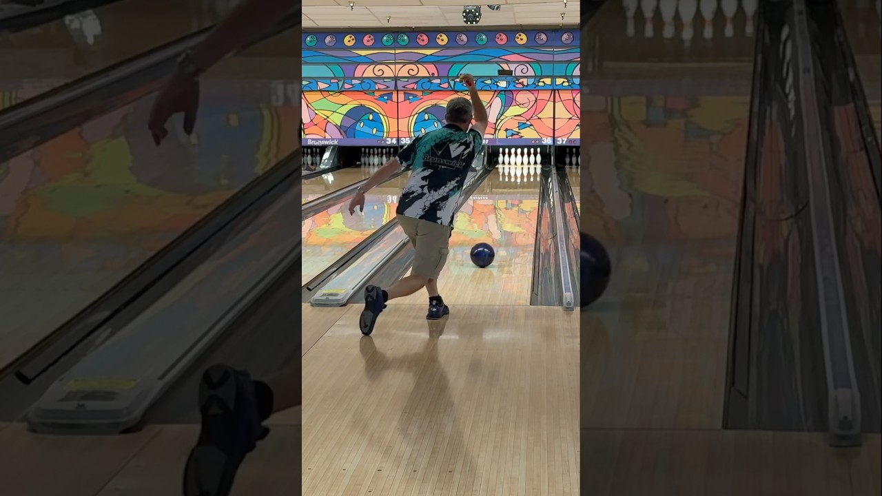 Black Widow Tour V1 Showing NO MERCY 💥🕷️#bowling #bowler #bowlervibes #bowlingcenter