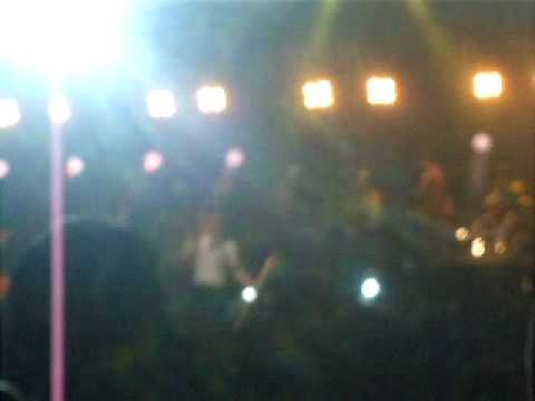 Ronan Keating-beds are burning sandalford wines 16-01-10