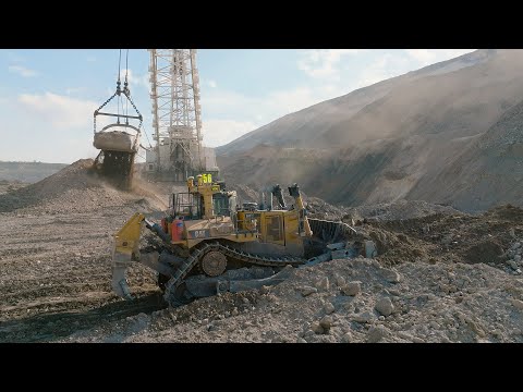 Cat Dozers - D11 and D10 Fleet at Callide Mine