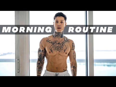 Chris Heria Shared His 7-Minute Morning Muscle-Building Routine