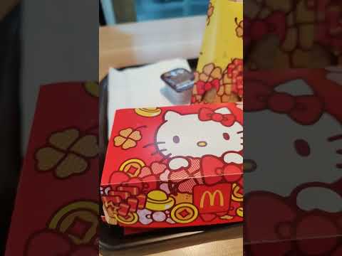 McDonald's hello kitty. hello kitty in town. happy hello kitty 🐈🐈🐈